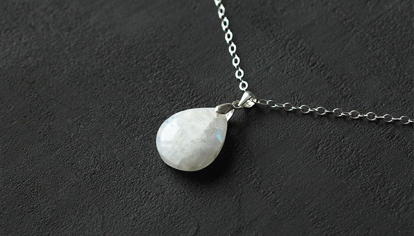 Adularia Meaning Properties Benefits Uses - Aurora Gems The Crystal ...