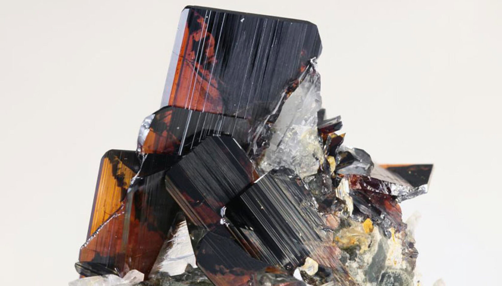 Brookite Meaning Properties Benefits Uses - Aurora Gems The Crystal ...