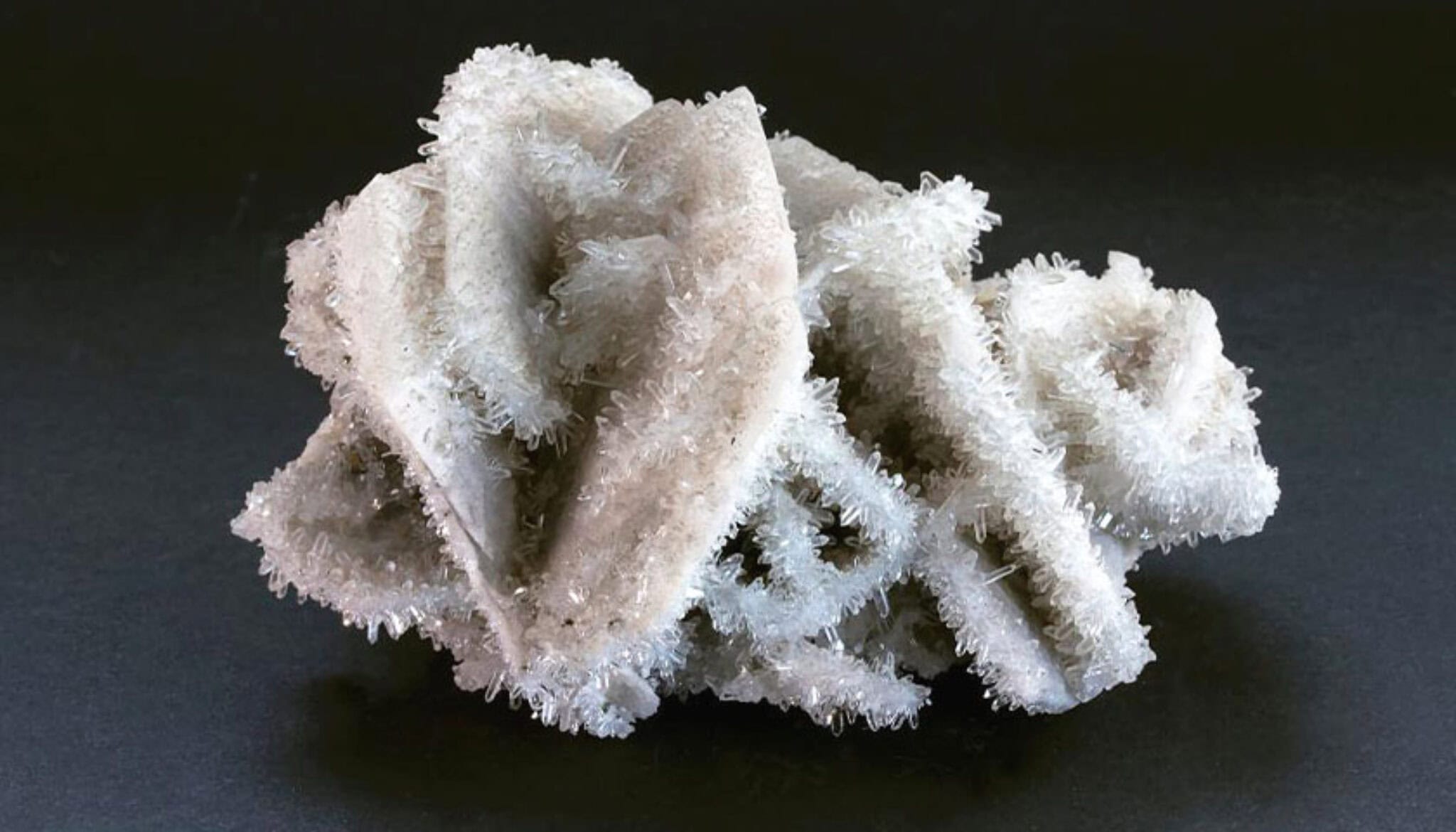 Mangano Calcite Meaning Properties Benefits Uses - Aurora Gems The ...