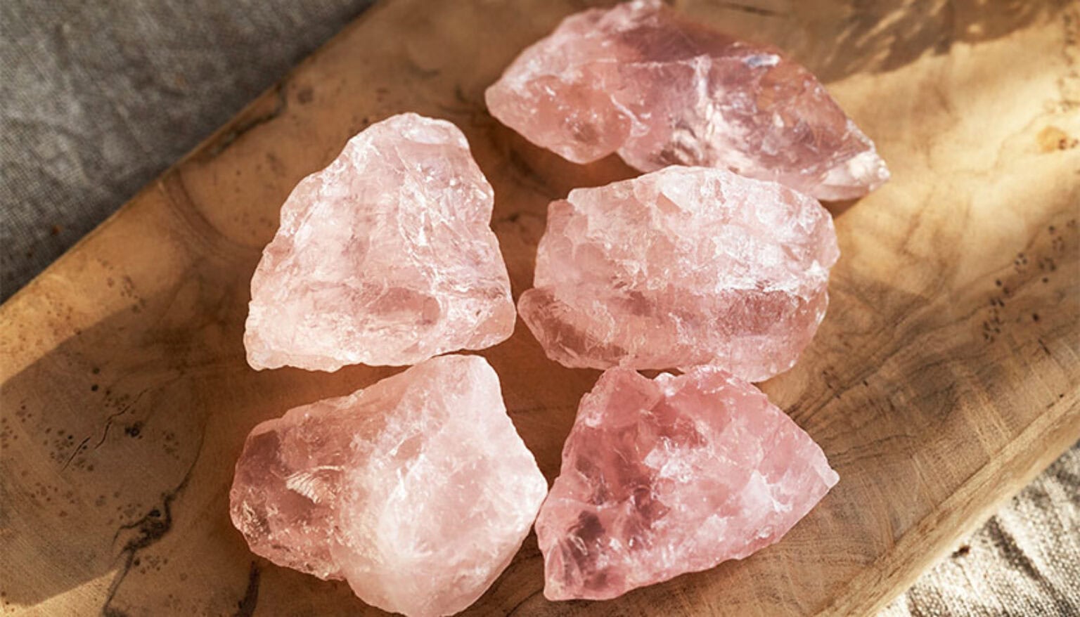 Pink Quartz Meaning Properties Benefits Uses - Aurora Gems The Crystal ...