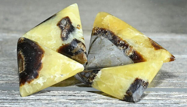 Septarian Meaning Properties Benefits Uses - Aurora Gems The Crystal ...