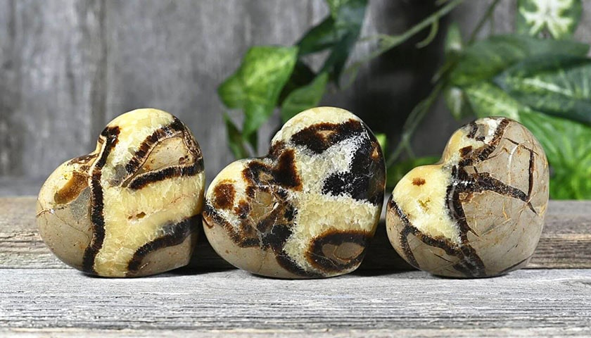 Septarian Meaning Properties Benefits Uses - Aurora Gems The Crystal ...