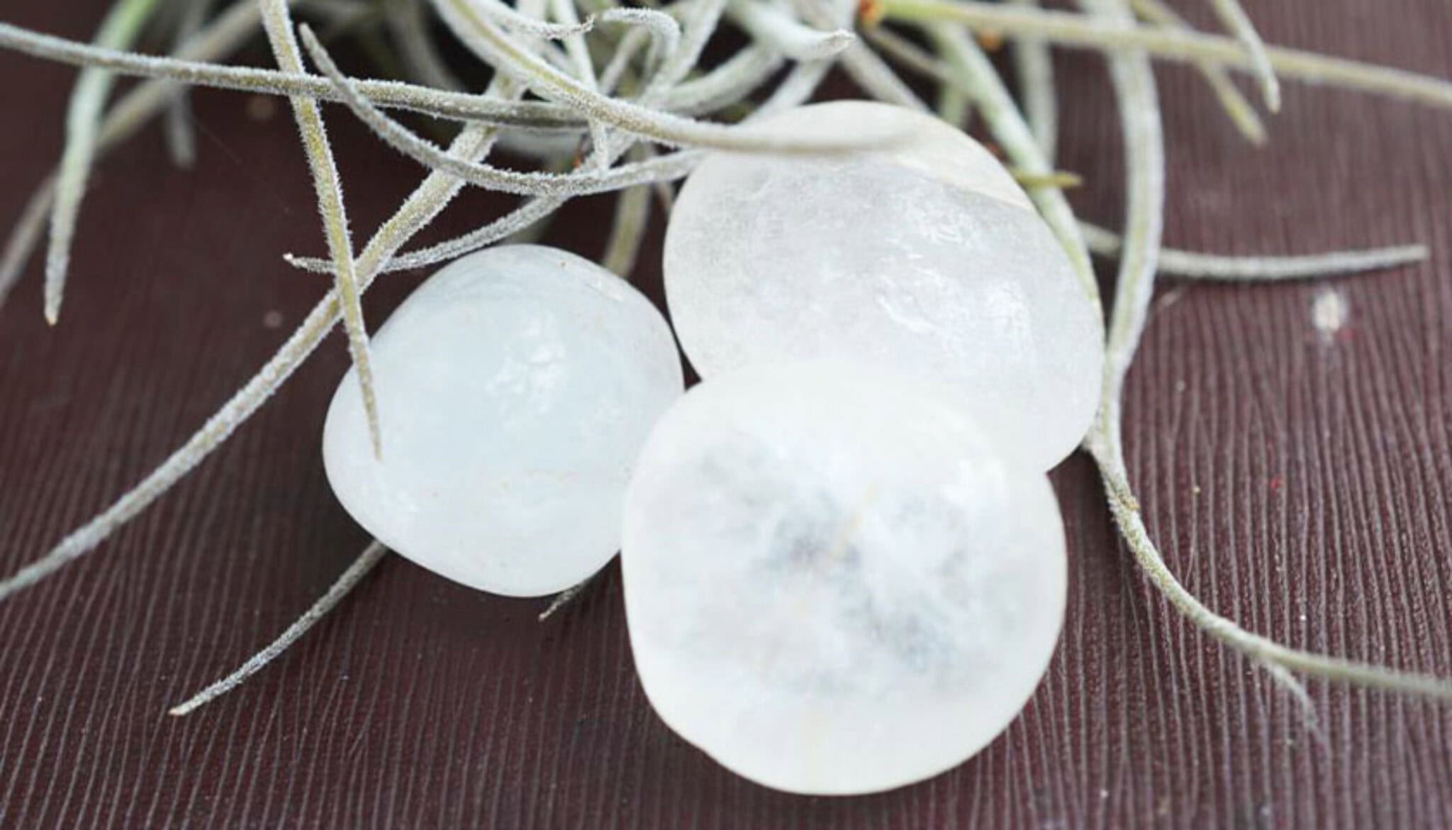 White Quartz Meaning Properties Benefits Uses - Aurora Gems The Crystal ...