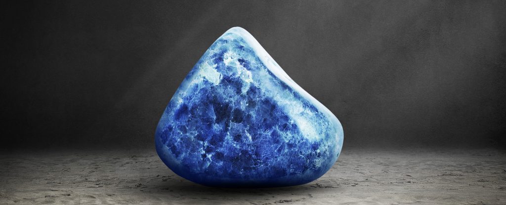 Blue Jade Meaning Properties Benefits Uses - Aurora Gems The Crystal ...