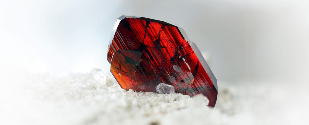 Brookite Meaning Properties Benefits Uses - Aurora Gems The Crystal ...