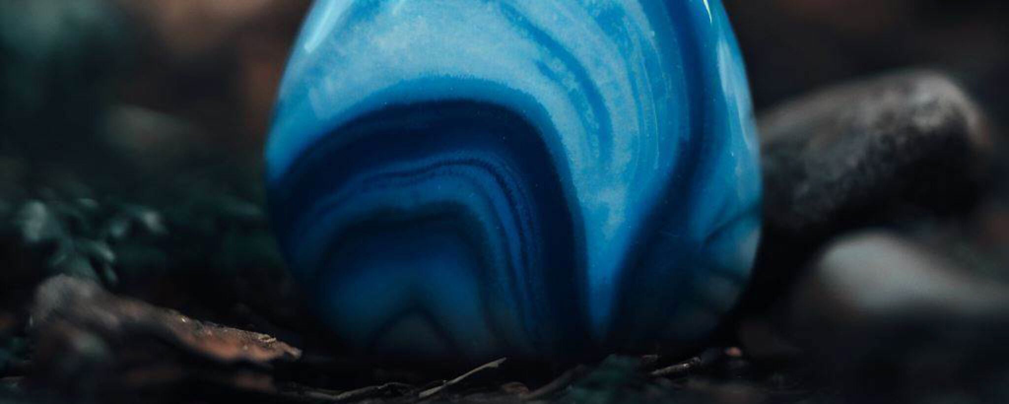 Blue Quartz Meaning Properties Benefits Uses - Aurora Gems The Crystal ...