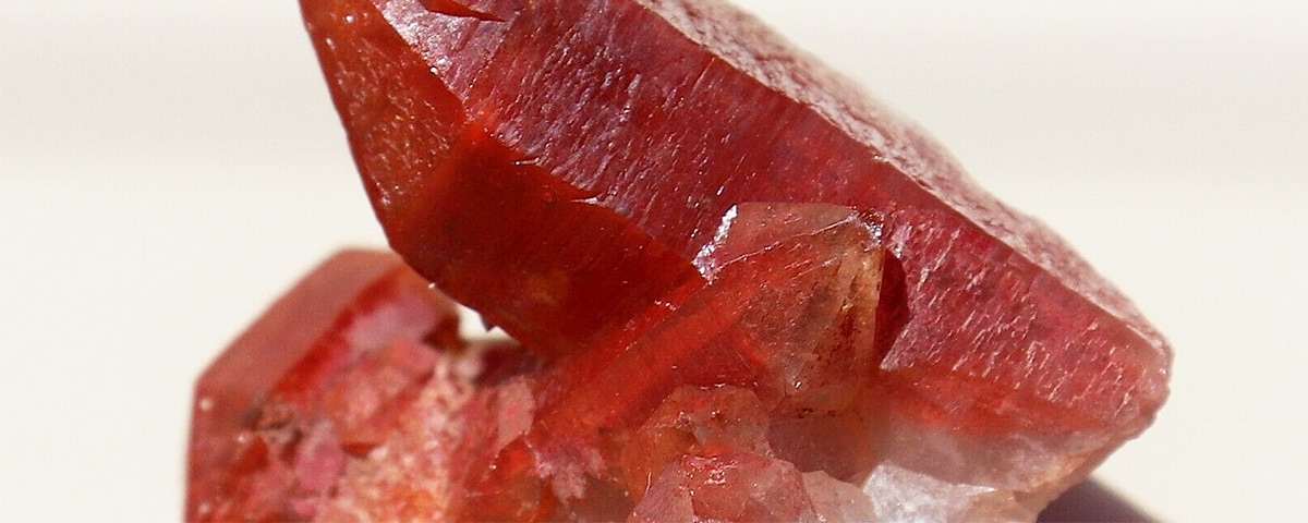 Red Quartz Meaning Properties Benefits Uses - Aurora Gems The Crystal ...