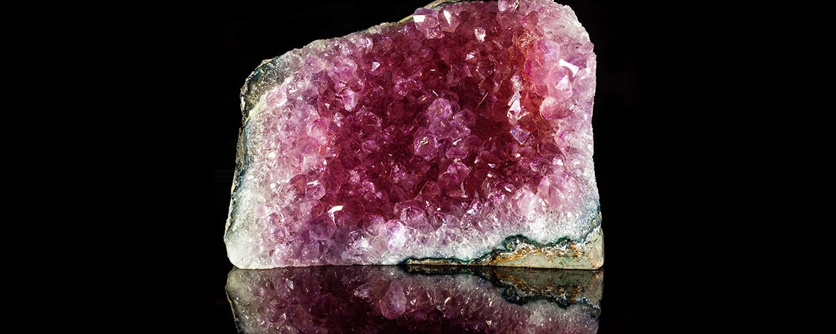 Red Amethyst Meaning Properties Benefits Uses - Aurora Gems The Crystal ...