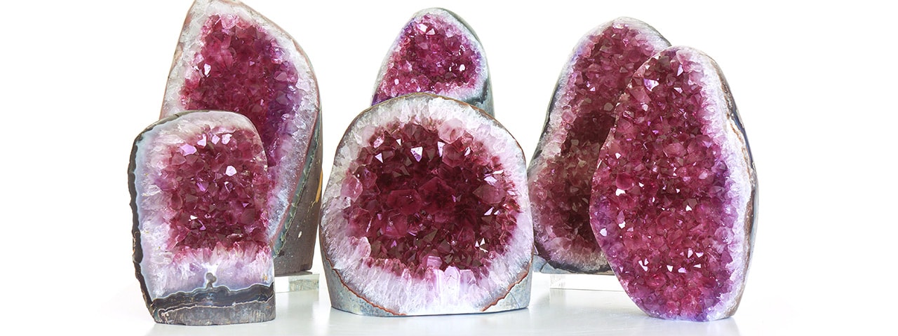Red Amethyst Meaning Properties Benefits Uses - Aurora Gems The Crystal ...