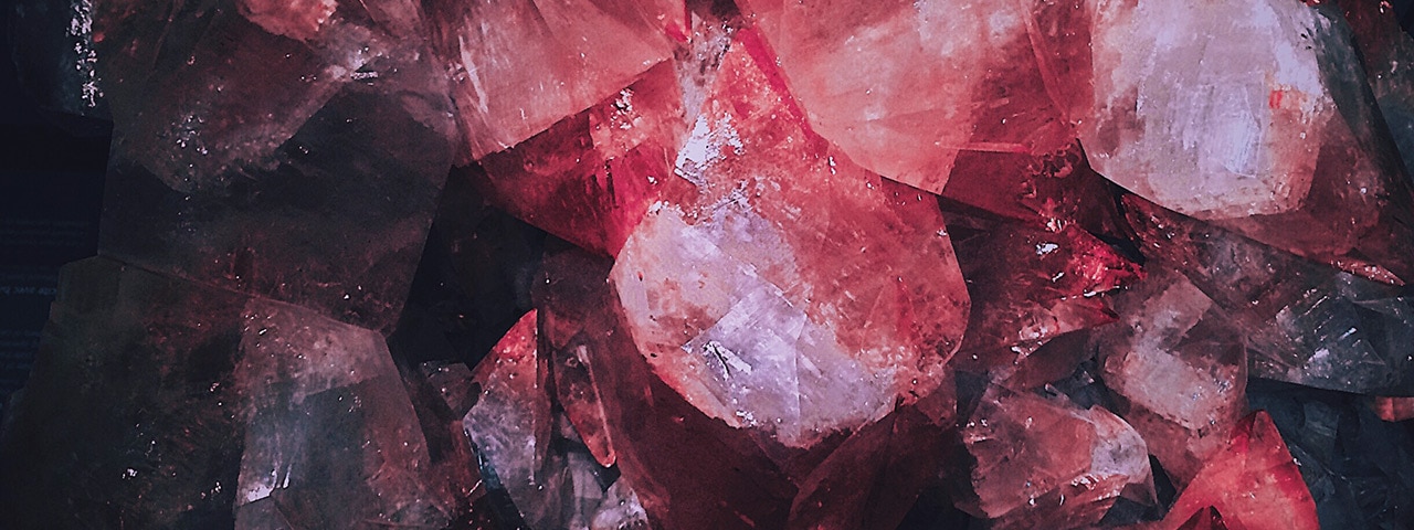 Red Amethyst Meaning Properties Benefits Uses - Aurora Gems The Crystal ...