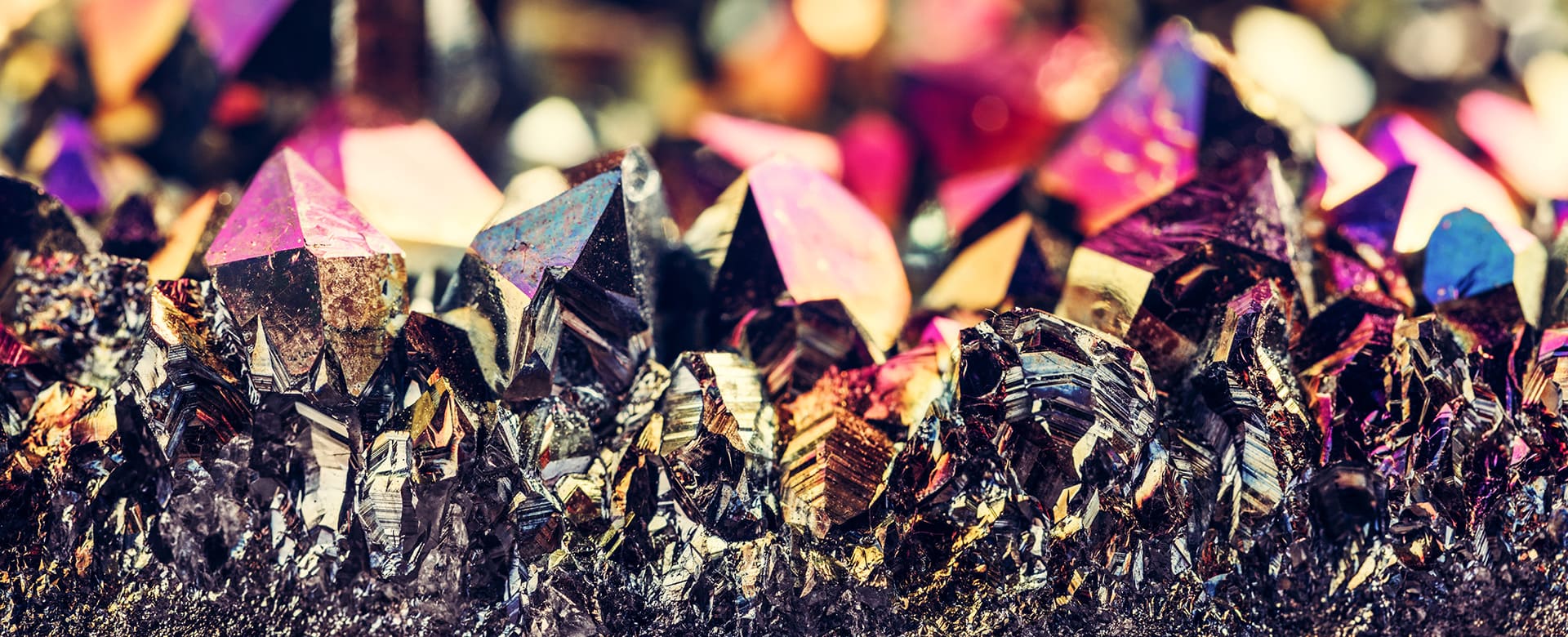 Mystic Quartz Meaning Properties Benefits Uses - Aurora Gems The ...