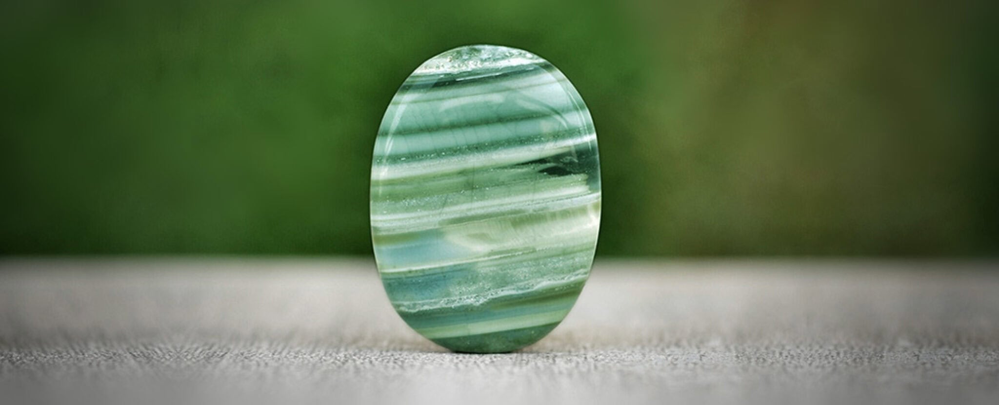 Green Lace Agate Meaning Properties Benefits Uses - Aurora Gems The ...