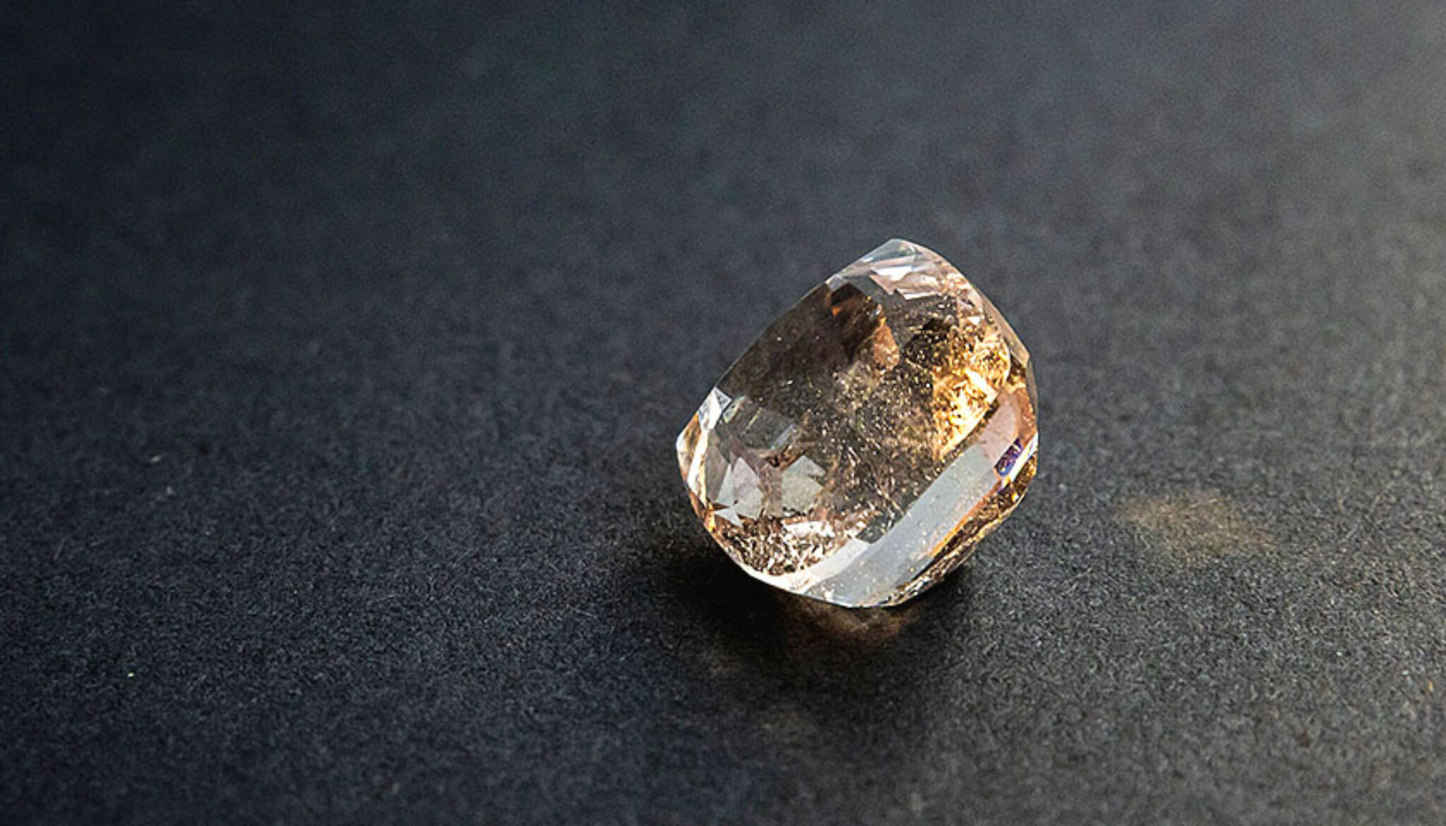 Yellow Topaz: A Gemstone of Brilliance and Beauty - Aurora Gems The ...
