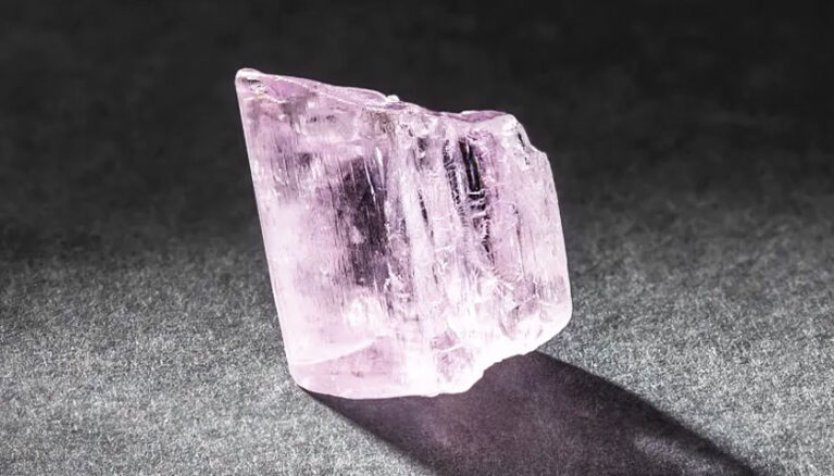 Australian Kunzite Meaning Properties Benefits Uses - Aurora Gems The ...