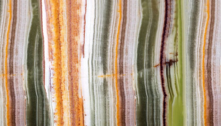 Banded Onyx Meaning Properties Benefits Uses - Aurora Gems The Crystal ...