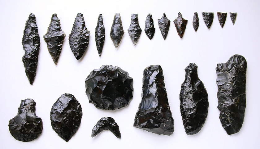 Obsidian Meaning Properties Benefits Uses - Aurora Gems The Crystal ...