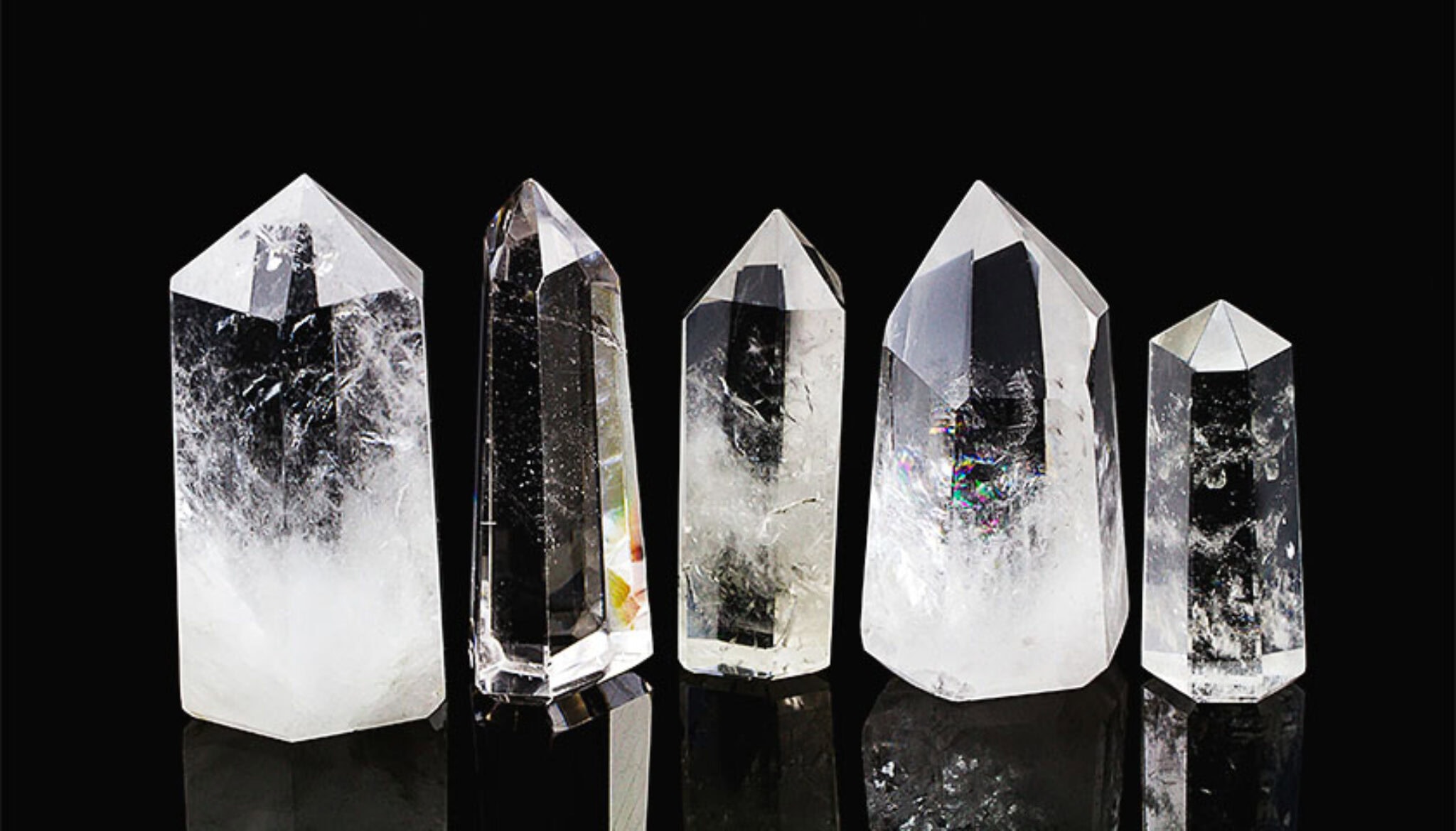 Clear Quartz Meaning Properties Benefits Uses - Aurora Gems The Crystal ...