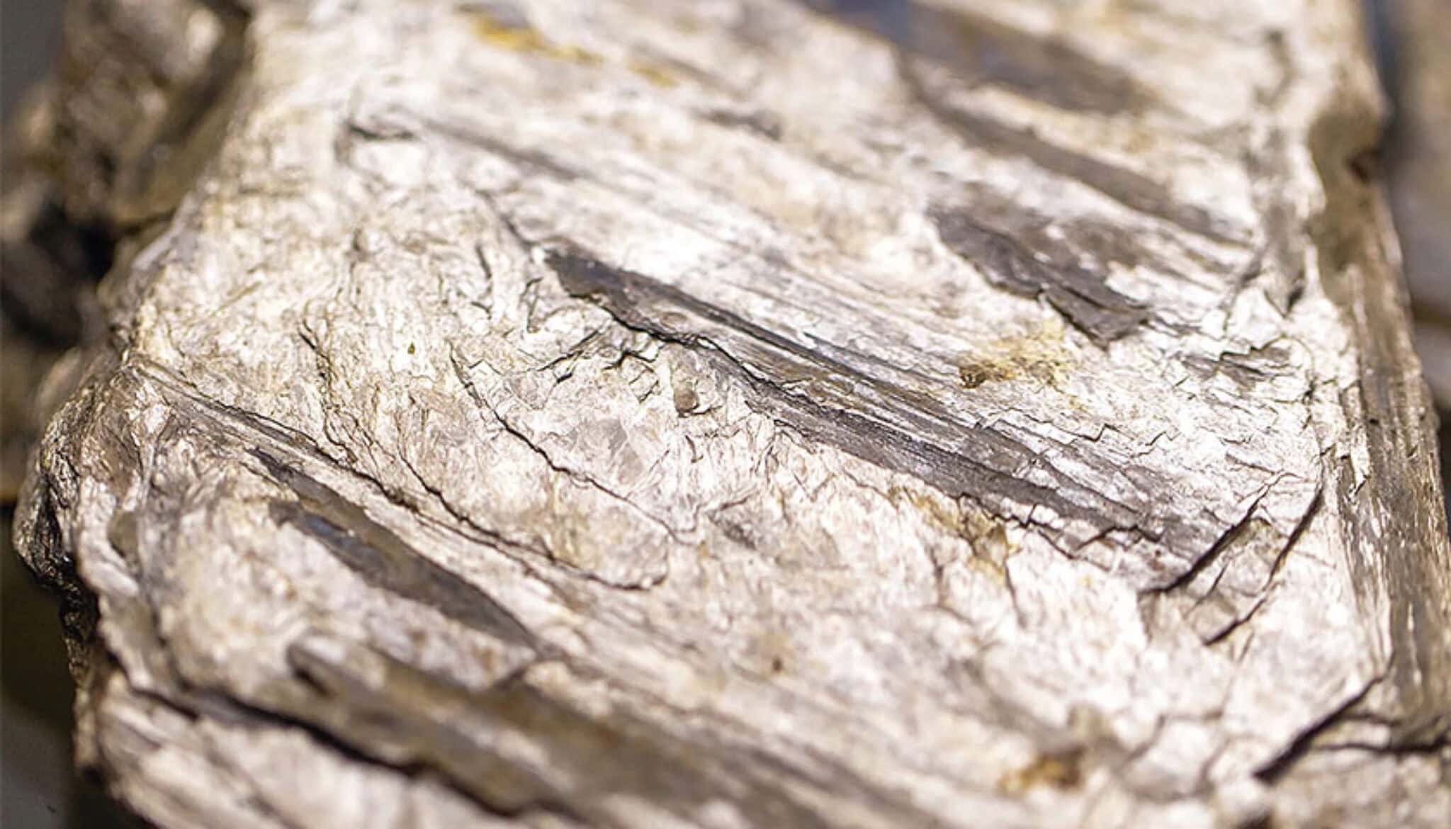 Muscovite, Mica Meaning Properties Benefits Uses - Aurora Gems The ...