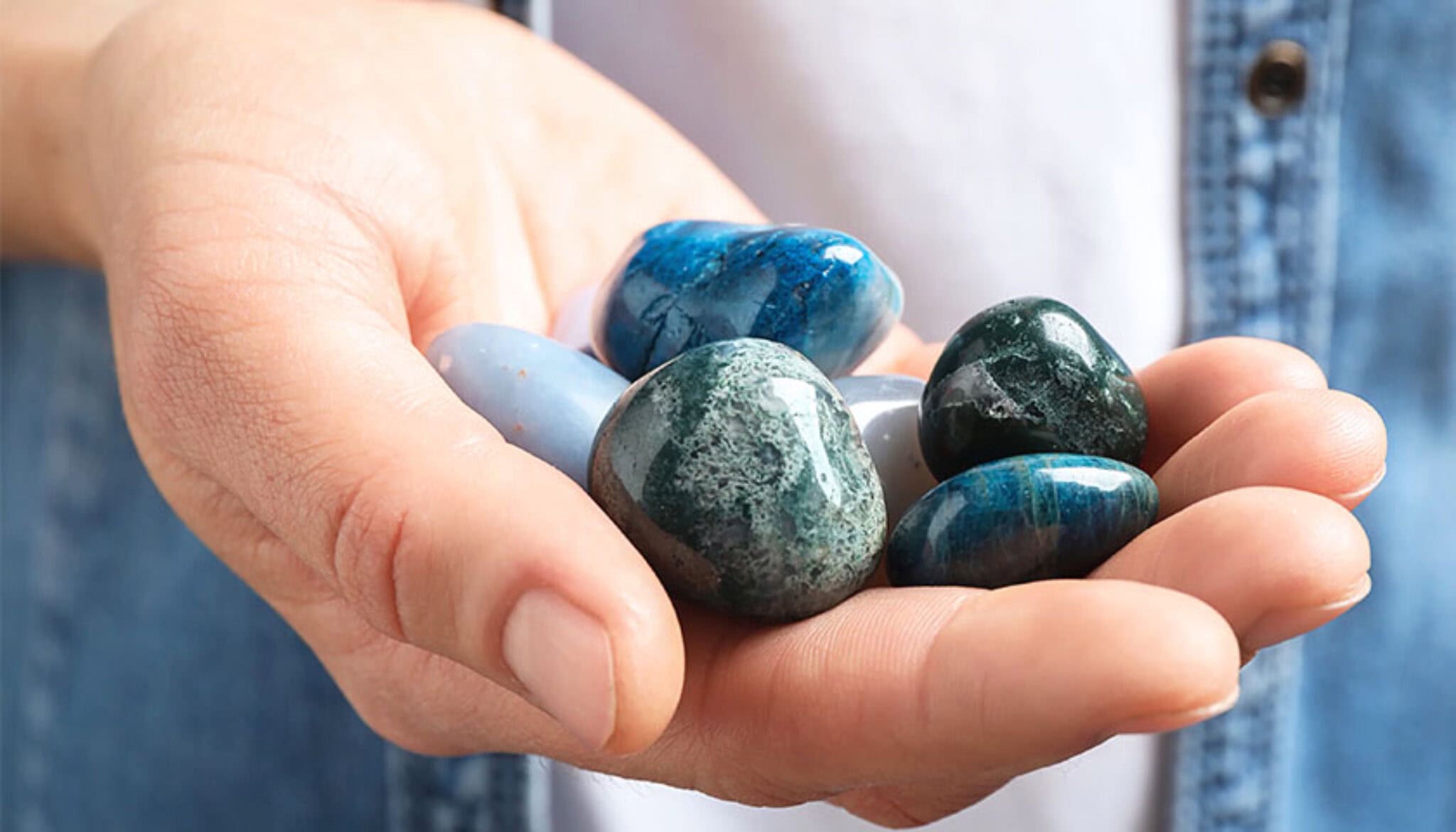 Moss Agate Meaning Properties Benefits Uses - Aurora Gems The Crystal ...