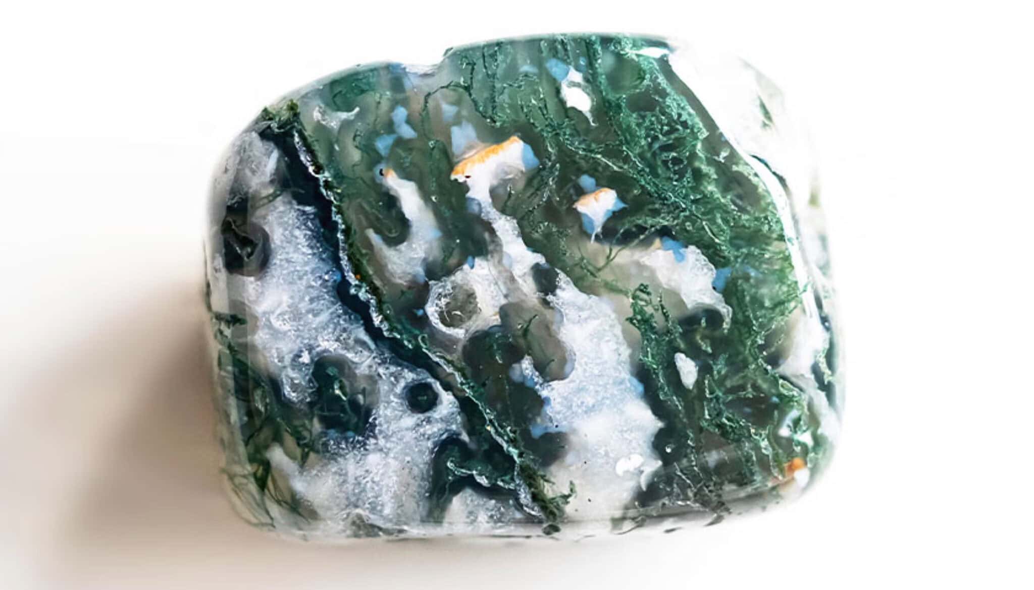 Moss Agate Meaning Properties Benefits Uses - Aurora Gems The Crystal ...