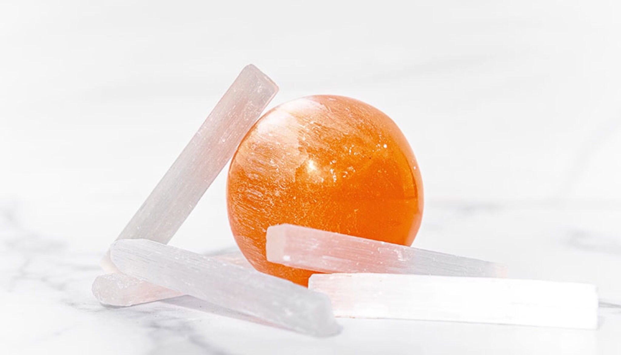 Selenite Meaning Properties Benefits Uses - Aurora Gems The Crystal ...