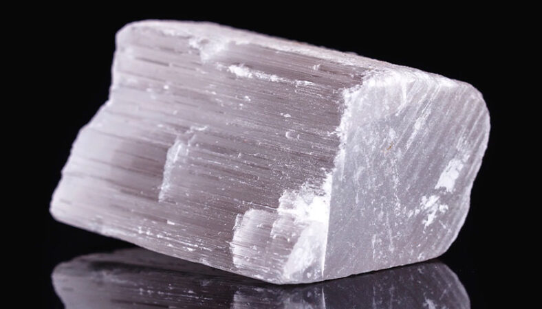 Selenite Meaning Properties Benefits Uses - Aurora Gems The Crystal ...
