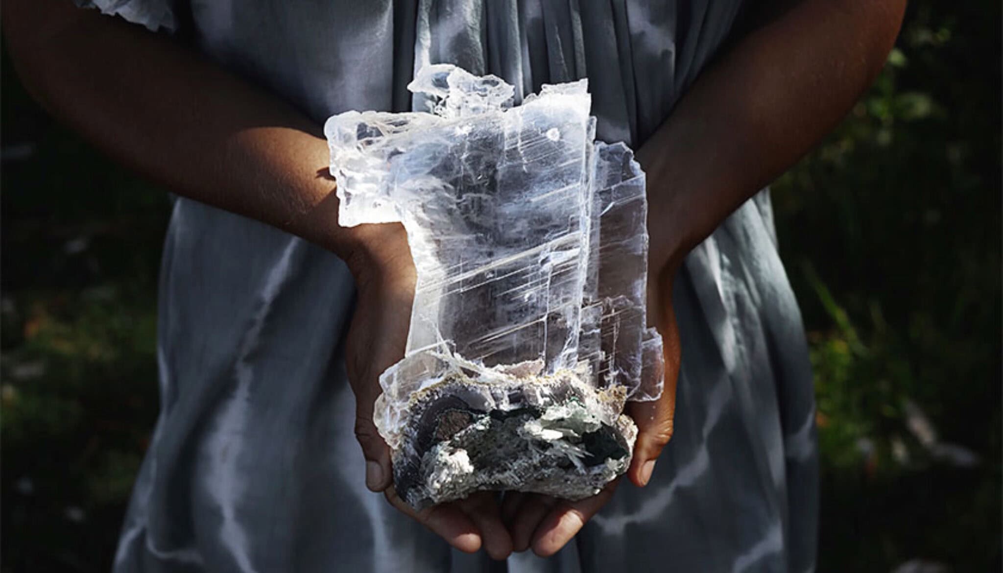 Selenite Meaning Properties Benefits Uses - Aurora Gems The Crystal ...
