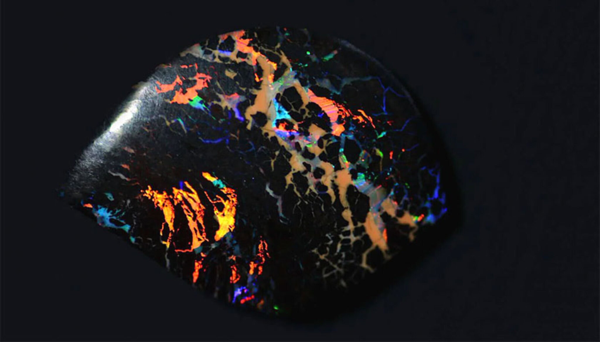 Black Opal Meaning Properties Benefits Uses - Aurora Gems The Crystal ...