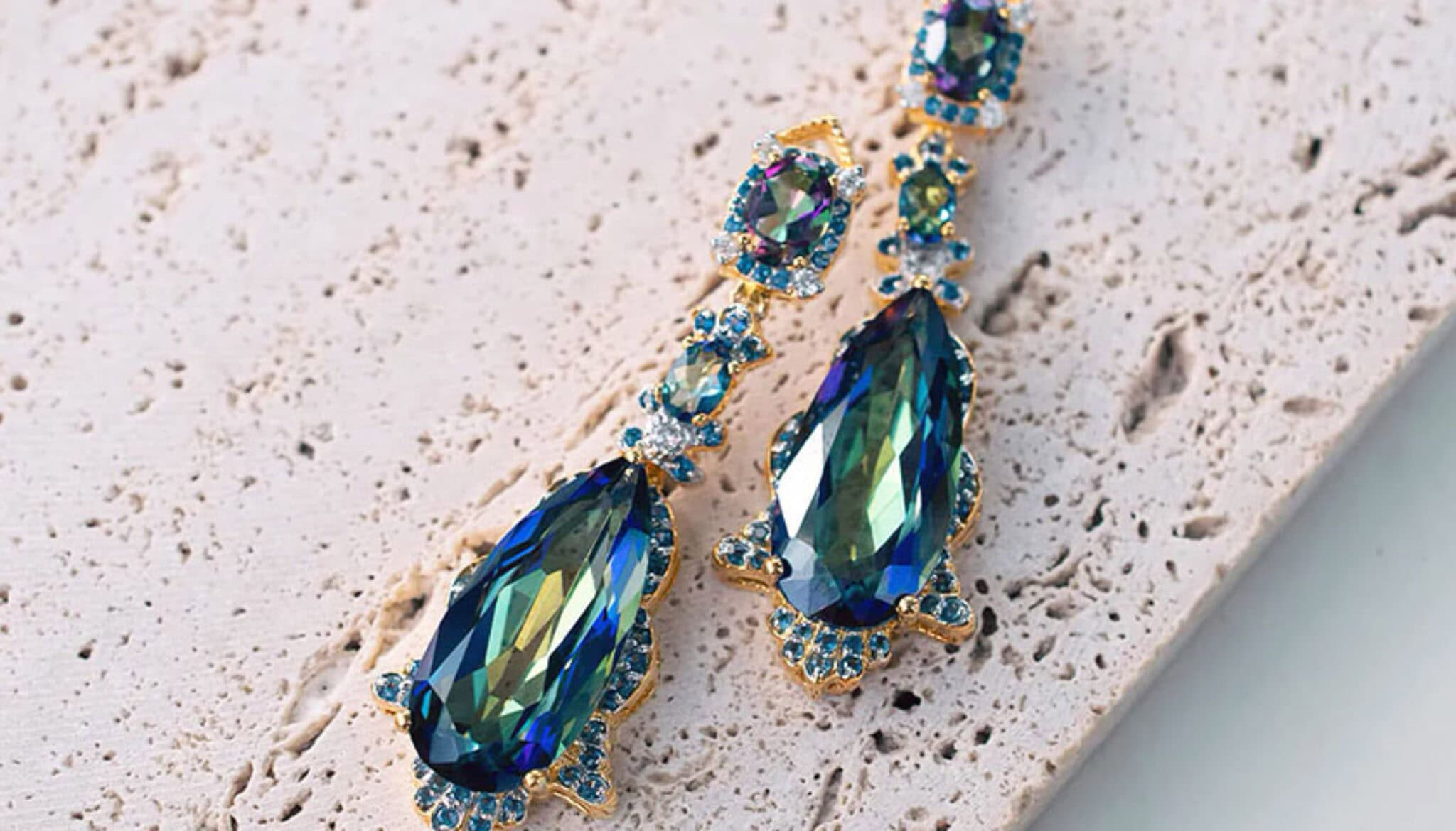 Mystic Topaz Meaning Properties Benefits Uses - Aurora Gems The Crystal ...